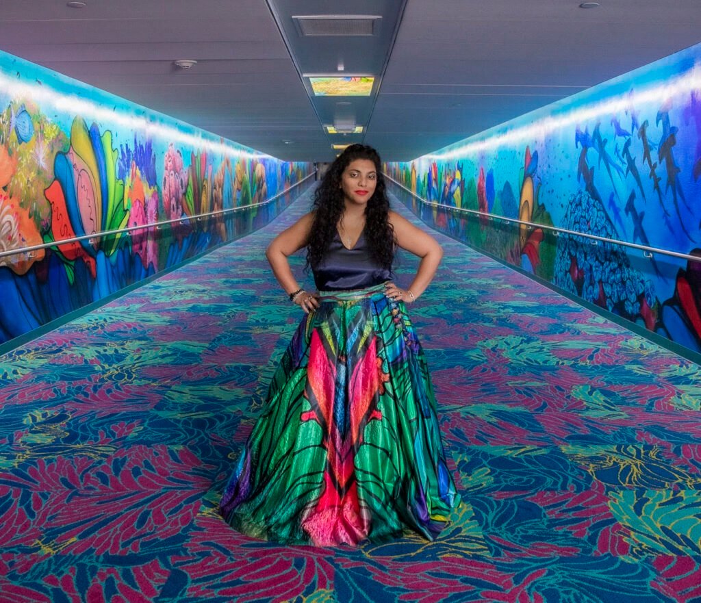 Janavi Mahimtura Folmsbee Immersive, Aquarium-Like Art Installed At ...