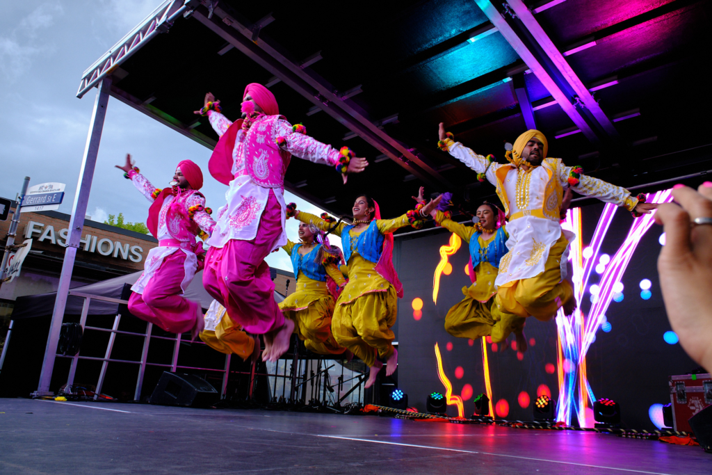 A Record 300,000 Attend India Bazaar Festival - IndiaWest News