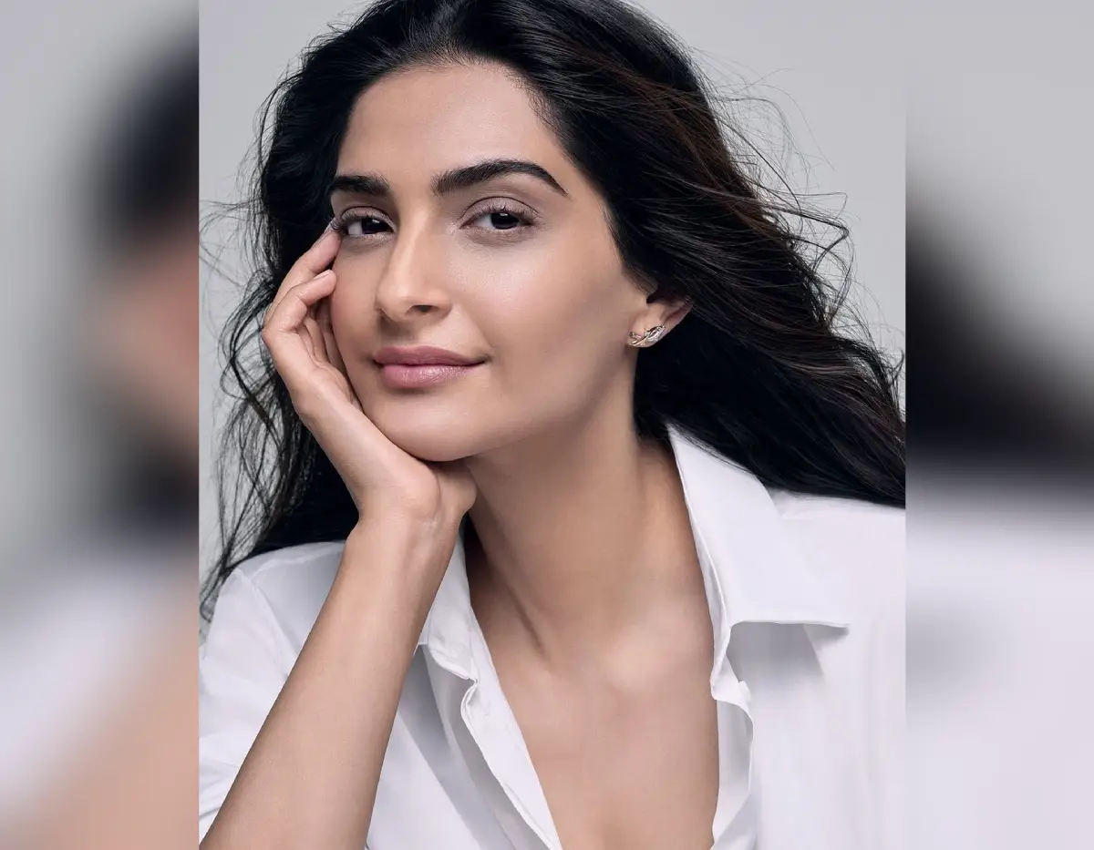 Sonam Says ‘Aisha’ Was First To Make Fashion Central In A Bollywood ...