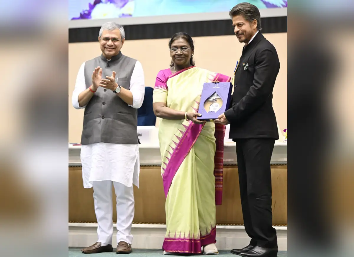 Gauri Khan Celebrates SRK’s First National Award: 'So Deserving ...